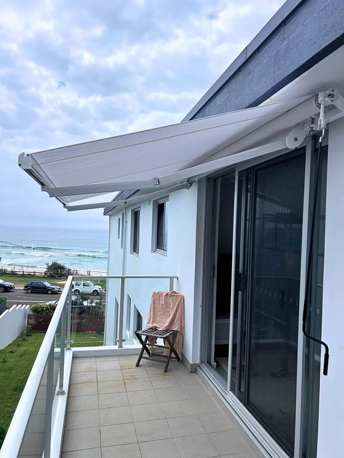 Retractable Awnings - Jim's Blinds